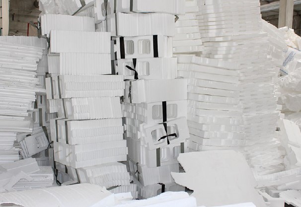 Polystyrol-Typen im Vergleich - NFM Recycling